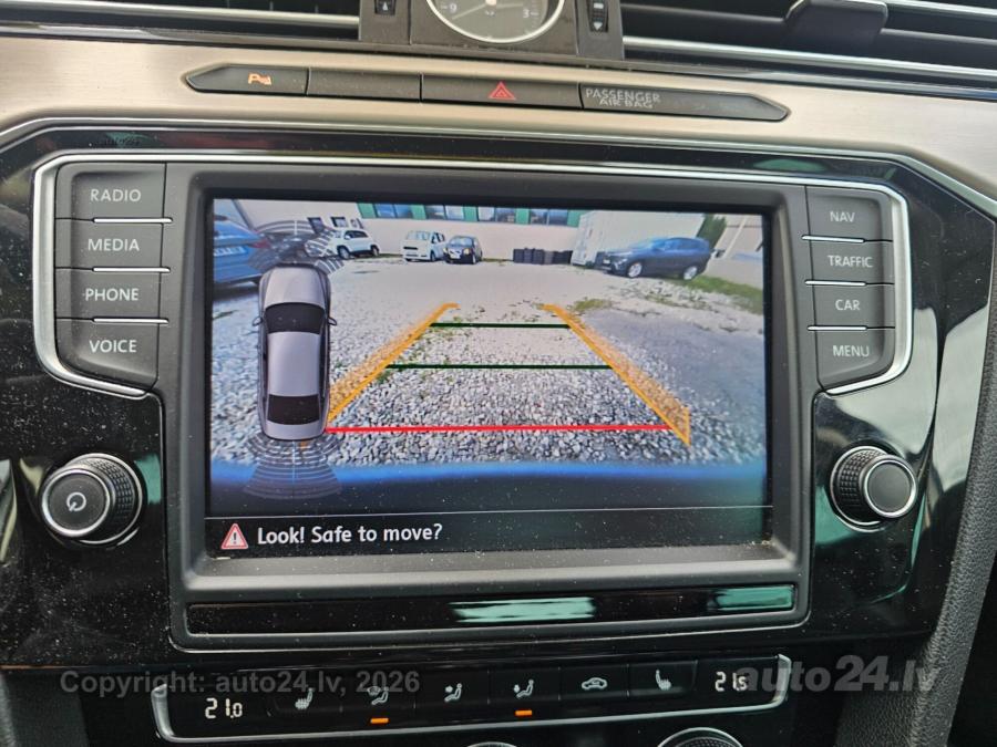Grey Volkswagen Passat 2017 in Paide, with an engine capacity of 1.40 L and mileage of 117 thousand km for 17999 €, photo 16 on AUTOMOTO.COM.LV