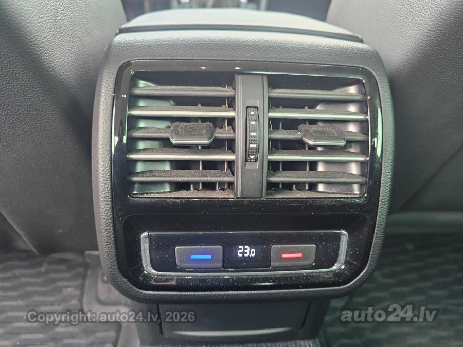 Grey Volkswagen Passat 2017 in Paide, with an engine capacity of 1.40 L and mileage of 117 thousand km for 17999 €, photo 24 on AUTOMOTO.COM.LV