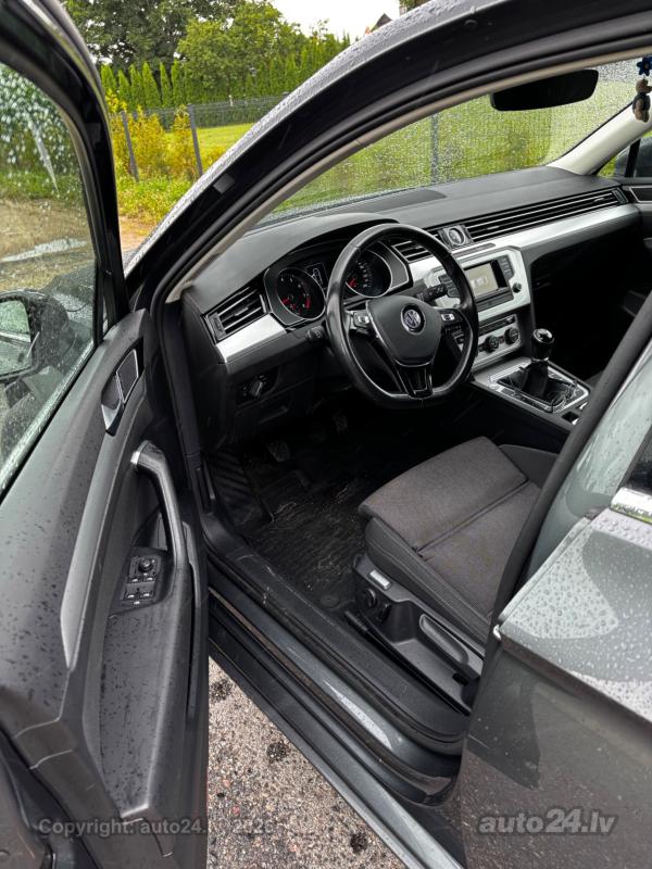 Grey Volkswagen Passat 2017 in Tallinn, with an engine capacity of 1.40 L and mileage of 153 thousand km for 12990 €, photo 8 on AUTOMOTO.COM.LV