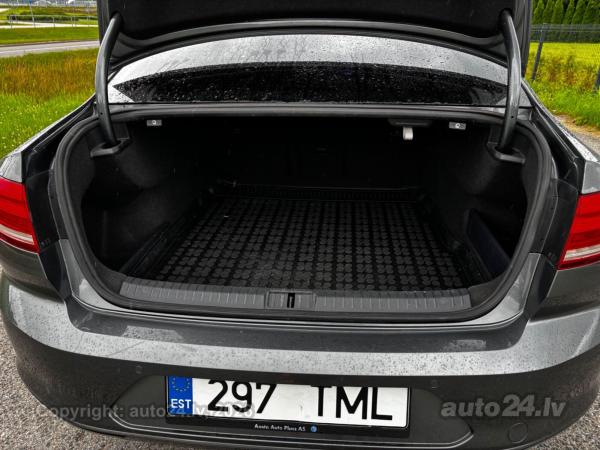 Pelēks Volkswagen Passat 2017 Tallina, ar dzinēja tilpumu 1.40 L un nobraukumu 153 tūkst. km par 12990 €, foto 5 vietnē AUTOMOTO.COM.LV