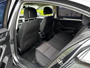 Grey Volkswagen Passat 2017 in Tallinn, with an engine capacity of 1.40 L and mileage of 153 thousand km for 12990 €, photo 7 on AUTOMOTO.COM.LV