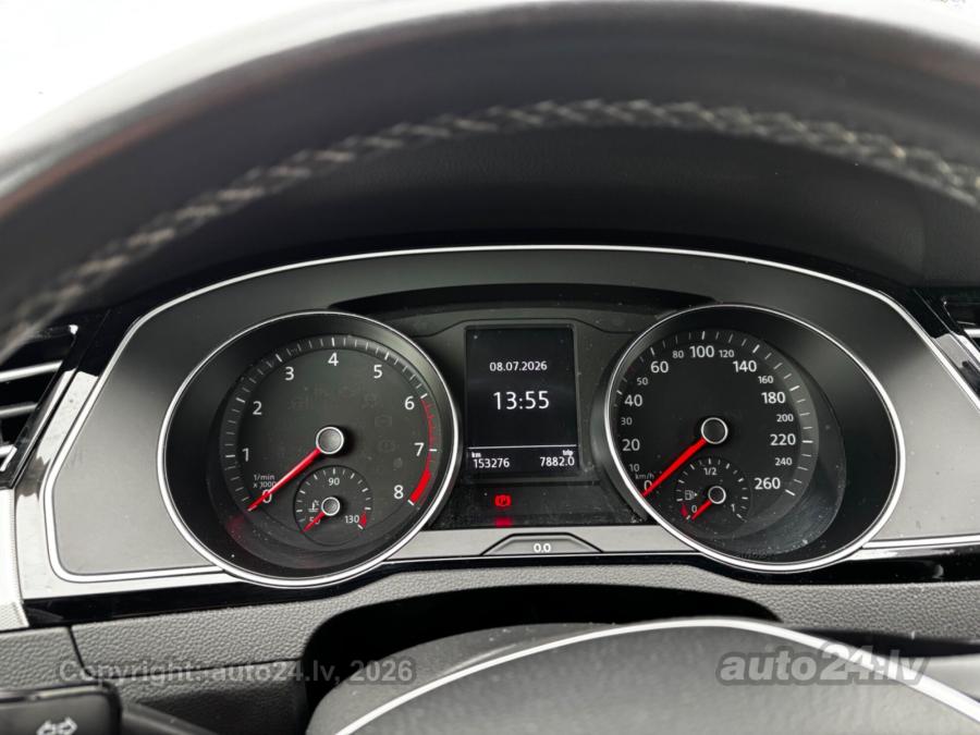Grey Volkswagen Passat 2017 in Tallinn, with an engine capacity of 1.40 L and mileage of 153 thousand km for 12990 €, photo 10 on AUTOMOTO.COM.LV