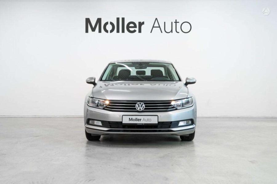 Pelēks Volkswagen Passat 2017 Viļņa, ar dzinēja tilpumu 1.40 L un nobraukumu 203 tūkst. km par 9600 €, foto 6 vietnē AUTOMOTO.COM.LV