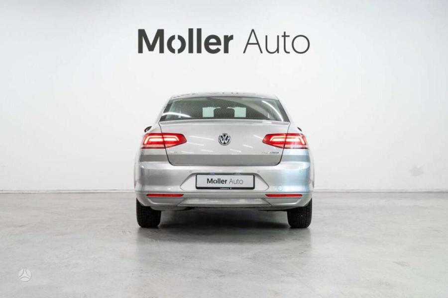Pelēks Volkswagen Passat 2017 Viļņa, ar dzinēja tilpumu 1.40 L un nobraukumu 203 tūkst. km par 9600 €, foto 7 vietnē AUTOMOTO.COM.LV