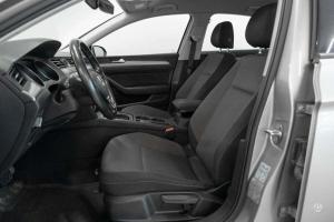 Pelēks Volkswagen Passat 2017 Viļņa, ar dzinēja tilpumu 1.40 L un nobraukumu 203 tūkst. km par 9600 €, foto 8 vietnē AUTOMOTO.COM.LV