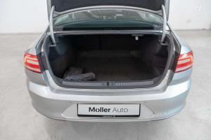 Pelēks Volkswagen Passat 2017 Viļņa, ar dzinēja tilpumu 1.40 L un nobraukumu 203 tūkst. km par 9600 €, foto 17 vietnē AUTOMOTO.COM.LV