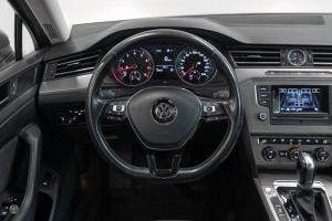Pelēks Volkswagen Passat 2017 Viļņa, ar dzinēja tilpumu 1.40 L un nobraukumu 203 tūkst. km par 9600 €, foto 18 vietnē AUTOMOTO.COM.LV