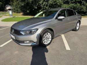 Grey Volkswagen Passat 2017 in Kaunas, with an engine capacity of 2.00 L and mileage of 180 thousand km for 13499 €, photo 5 on AUTOMOTO.COM.LV