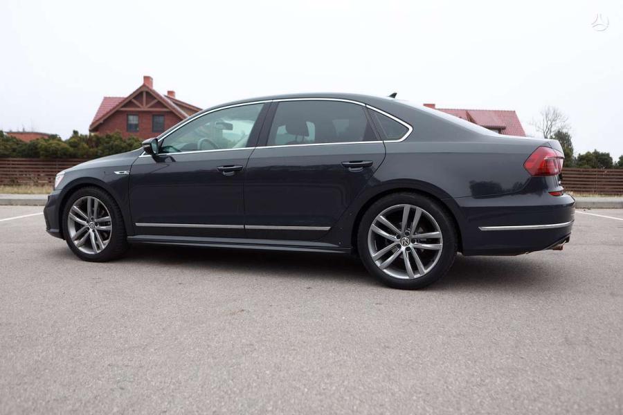Pelēks Volkswagen Passat 2017 Klaipėda, ar dzinēja tilpumu 1.80 L un nobraukumu 217 tūkst. km par 9000 €, foto 5 vietnē AUTOMOTO.COM.LV