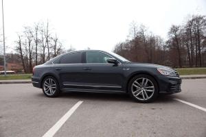 Pelēks Volkswagen Passat 2017 Klaipėda, ar dzinēja tilpumu 1.80 L un nobraukumu 217 tūkst. km par 9000 €, foto 8 vietnē AUTOMOTO.COM.LV