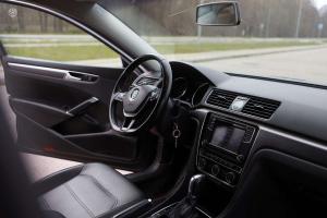 Pelēks Volkswagen Passat 2017 Klaipėda, ar dzinēja tilpumu 1.80 L un nobraukumu 217 tūkst. km par 9000 €, foto 11 vietnē AUTOMOTO.COM.LV