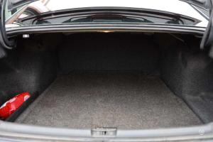 Pelēks Volkswagen Passat 2017 Klaipėda, ar dzinēja tilpumu 1.80 L un nobraukumu 217 tūkst. km par 9000 €, foto 12 vietnē AUTOMOTO.COM.LV