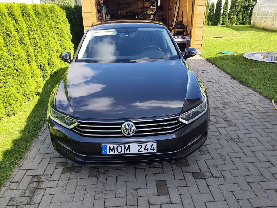 Pelēks Volkswagen Passat 2017 Klaipėda, ar dzinēja tilpumu 1.60 L un nobraukumu 277 tūkst. km par 9500 €, foto 3 vietnē AUTOMOTO.COM.LV
