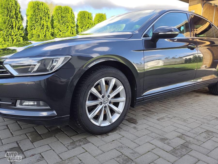 Pelēks Volkswagen Passat 2017 Klaipėda, ar dzinēja tilpumu 1.60 L un nobraukumu 277 tūkst. km par 9500 €, foto 4 vietnē AUTOMOTO.COM.LV