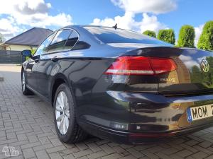 Pelēks Volkswagen Passat 2017 Klaipėda, ar dzinēja tilpumu 1.60 L un nobraukumu 277 tūkst. km par 9500 €, foto 6 vietnē AUTOMOTO.COM.LV