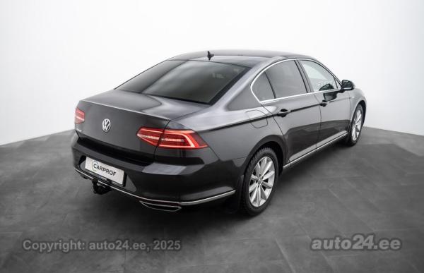 Pelēks Volkswagen Passat 2018 Tallina, ar dzinēja tilpumu 2.00 L un nobraukumu 132 tūkst. km par 15999 €, foto 4 vietnē AUTOMOTO.COM.LV