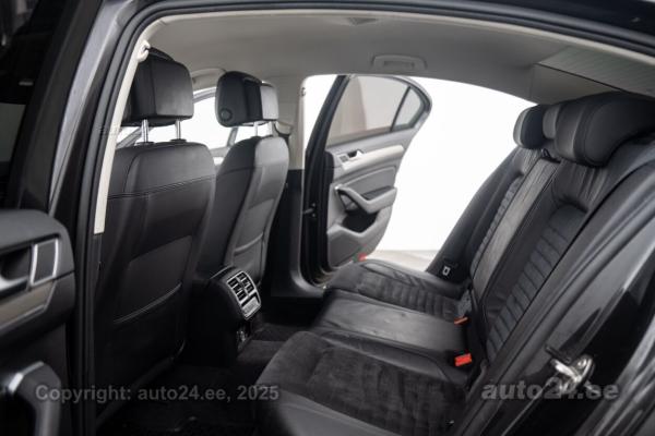 Pelēks Volkswagen Passat 2018 Tallina, ar dzinēja tilpumu 2.00 L un nobraukumu 132 tūkst. km par 15999 €, foto 8 vietnē AUTOMOTO.COM.LV