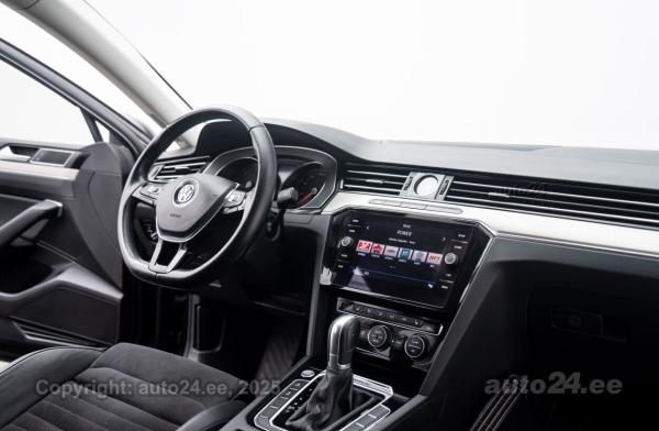 Pelēks Volkswagen Passat 2018 Tallina, ar dzinēja tilpumu 2.00 L un nobraukumu 132 tūkst. km par 15999 €, foto 11 vietnē AUTOMOTO.COM.LV