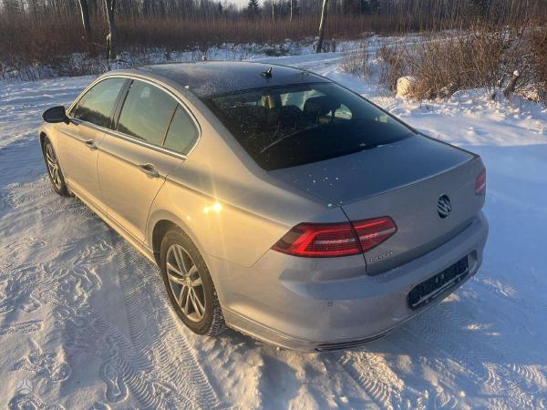 Grey Volkswagen Passat 2018 in Kaunas, with an engine capacity of 1.40 L and mileage of 188 thousand km for 8900 €, photo 7 on AUTOMOTO.COM.LV