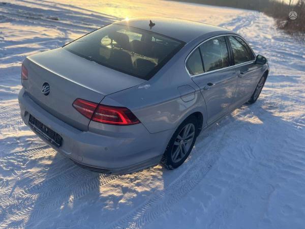 Grey Volkswagen Passat 2018 in Kaunas, with an engine capacity of 1.40 L and mileage of 188 thousand km for 8900 €, photo 8 on AUTOMOTO.COM.LV