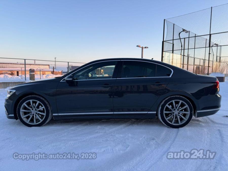 Pelēks Volkswagen Passat 2018 Tallina, ar dzinēja tilpumu 1.50 L un nobraukumu 186 tūkst. km par 15000 €, foto 3 vietnē AUTOMOTO.COM.LV