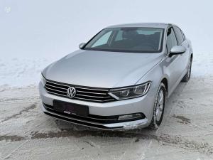 Pelēks Volkswagen Passat 2018 Viļņa, ar dzinēja tilpumu 2.00 L un nobraukumu 99 tūkst. km par 13999 €, foto 2 vietnē AUTOMOTO.COM.LV