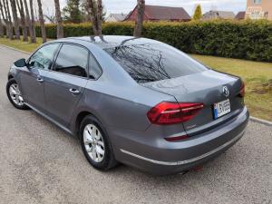 Grey Volkswagen Passat 2018 in Taurage, with an engine capacity of 2.00 L and mileage of 86 thousand km for 9950 €, photo 6 on AUTOMOTO.COM.LV