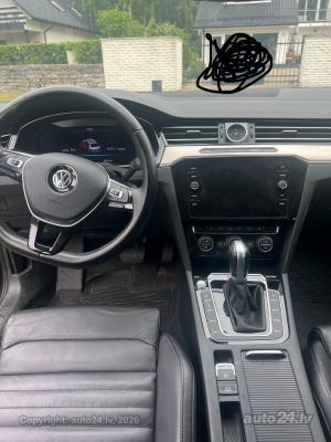 Grey Volkswagen Passat 2018 in Tallinn, with an engine capacity of 2.00 L and mileage of 107 thousand km for 18500 €, photo 3 on AUTOMOTO.COM.LV