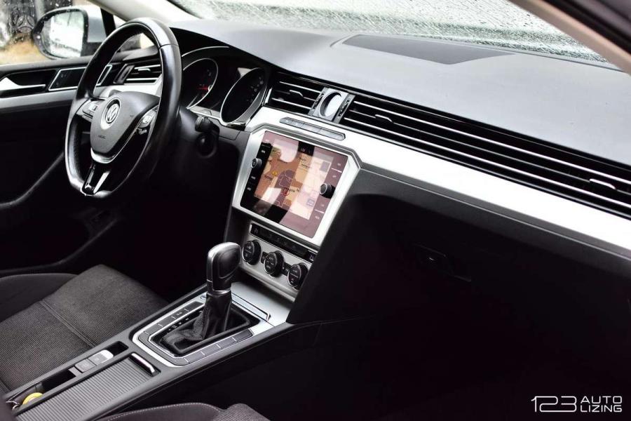 Pelēks Volkswagen Passat 2018 Kretinga, ar dzinēja tilpumu 1.60 L un nobraukumu 284 tūkst. km par 9999 €, foto 3 vietnē AUTOMOTO.COM.LV
