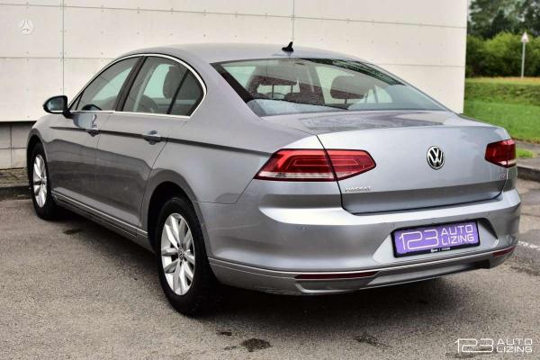 Pelēks Volkswagen Passat 2018 Kretinga, ar dzinēja tilpumu 1.60 L un nobraukumu 284 tūkst. km par 9999 €, foto 7 vietnē AUTOMOTO.COM.LV