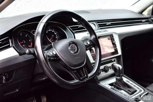 Pelēks Volkswagen Passat 2018 Kretinga, ar dzinēja tilpumu 1.60 L un nobraukumu 284 tūkst. km par 9999 €, foto 24 vietnē AUTOMOTO.COM.LV