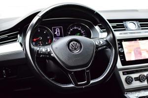 Pelēks Volkswagen Passat 2018 Kretinga, ar dzinēja tilpumu 1.60 L un nobraukumu 284 tūkst. km par 9999 €, foto 25 vietnē AUTOMOTO.COM.LV