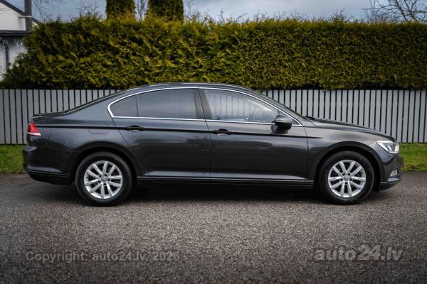Pelēks Volkswagen Passat 2018 Tallina, ar dzinēja tilpumu 1.50 L un nobraukumu 160 tūkst. km par 12900 €, foto 2 vietnē AUTOMOTO.COM.LV