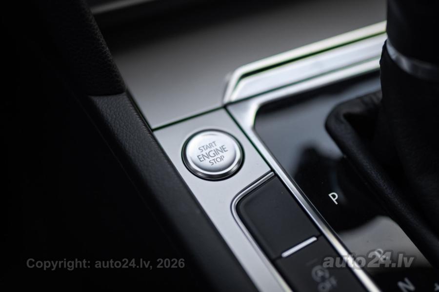Pelēks Volkswagen Passat 2018 Tallina, ar dzinēja tilpumu 1.50 L un nobraukumu 160 tūkst. km par 12900 €, foto 10 vietnē AUTOMOTO.COM.LV