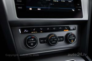 Pelēks Volkswagen Passat 2018 Tallina, ar dzinēja tilpumu 1.50 L un nobraukumu 160 tūkst. km par 12900 €, foto 11 vietnē AUTOMOTO.COM.LV