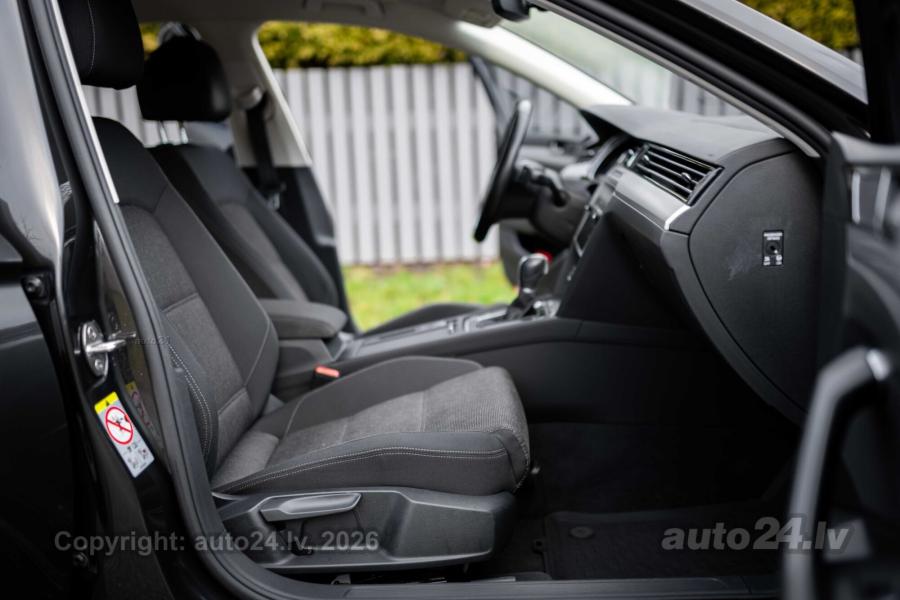Pelēks Volkswagen Passat 2018 Tallina, ar dzinēja tilpumu 1.50 L un nobraukumu 160 tūkst. km par 12900 €, foto 16 vietnē AUTOMOTO.COM.LV