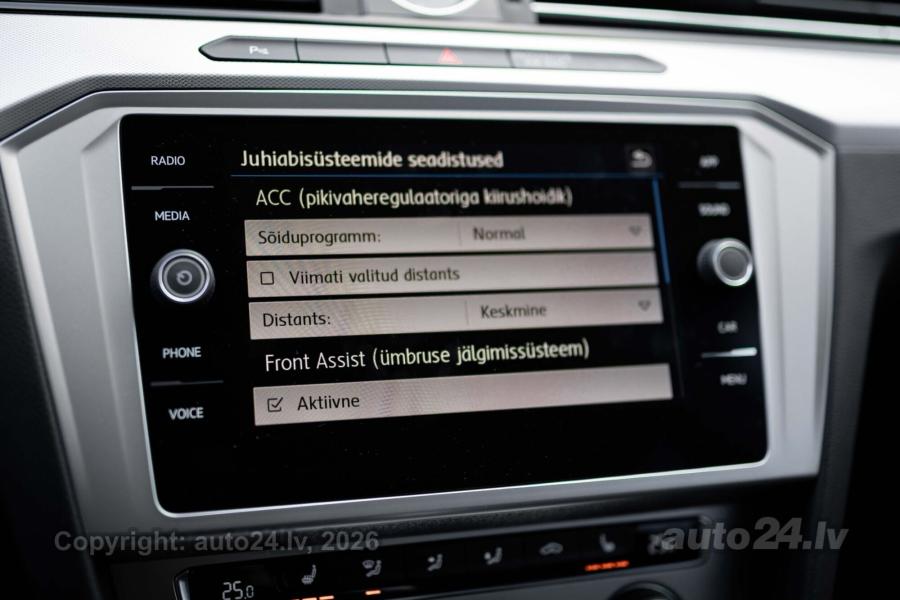 Pelēks Volkswagen Passat 2018 Tallina, ar dzinēja tilpumu 1.50 L un nobraukumu 160 tūkst. km par 12900 €, foto 19 vietnē AUTOMOTO.COM.LV
