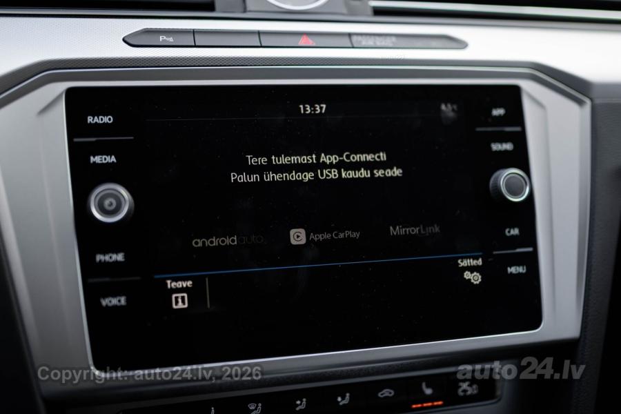 Pelēks Volkswagen Passat 2018 Tallina, ar dzinēja tilpumu 1.50 L un nobraukumu 160 tūkst. km par 12900 €, foto 21 vietnē AUTOMOTO.COM.LV