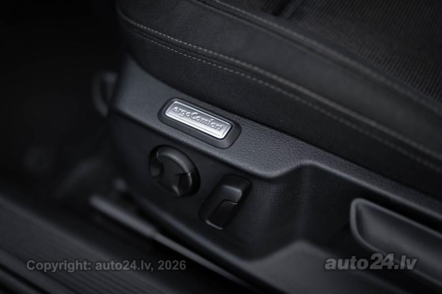 Pelēks Volkswagen Passat 2018 Tallina, ar dzinēja tilpumu 1.50 L un nobraukumu 160 tūkst. km par 12900 €, foto 23 vietnē AUTOMOTO.COM.LV