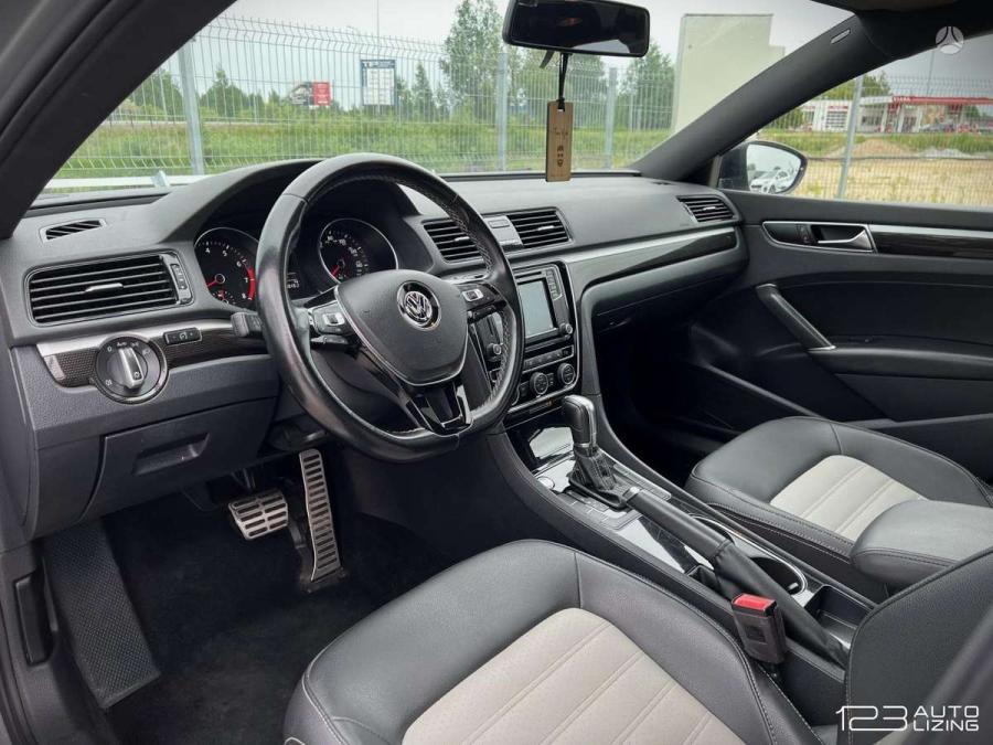 Pelēks Volkswagen Passat 2018 Tauragė, ar dzinēja tilpumu 3.60 L un nobraukumu 167 tūkst. km par 11700 €, foto 12 vietnē AUTOMOTO.COM.LV