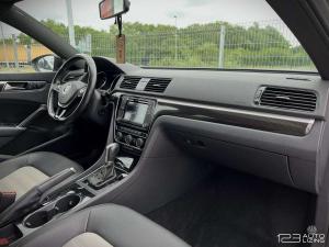 Pelēks Volkswagen Passat 2018 Tauragė, ar dzinēja tilpumu 3.60 L un nobraukumu 167 tūkst. km par 11700 €, foto 14 vietnē AUTOMOTO.COM.LV