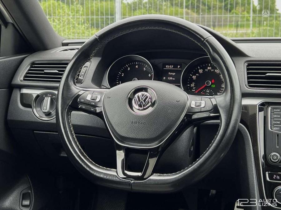 Pelēks Volkswagen Passat 2018 Tauragė, ar dzinēja tilpumu 3.60 L un nobraukumu 167 tūkst. km par 11700 €, foto 17 vietnē AUTOMOTO.COM.LV