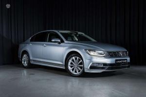 Grey Volkswagen Passat 2018 in Vilnius, with an engine capacity of 1.80 L and mileage of 149 thousand km for 14999 €, photo 4 on AUTOMOTO.COM.LV