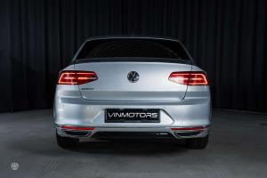 Grey Volkswagen Passat 2018 in Vilnius, with an engine capacity of 1.80 L and mileage of 149 thousand km for 14999 €, photo 6 on AUTOMOTO.COM.LV