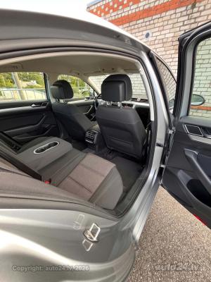 Grey Volkswagen Passat 2018 in Tallinn, with an engine capacity of 1.40 L and mileage of 145 thousand km for 13700 €, photo 9 on AUTOMOTO.COM.LV