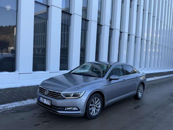 Grey Volkswagen Passat 2019 in Vilnius, with an engine capacity of 1.50 L and mileage of 200 thousand km for 12900 €, photo 1 on AUTOMOTO.COM.LV