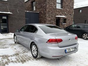 Grey Volkswagen Passat 2019 in Vilnius, with an engine capacity of 1.50 L and mileage of 200 thousand km for 12500 €, photo 2 on AUTOMOTO.COM.LV