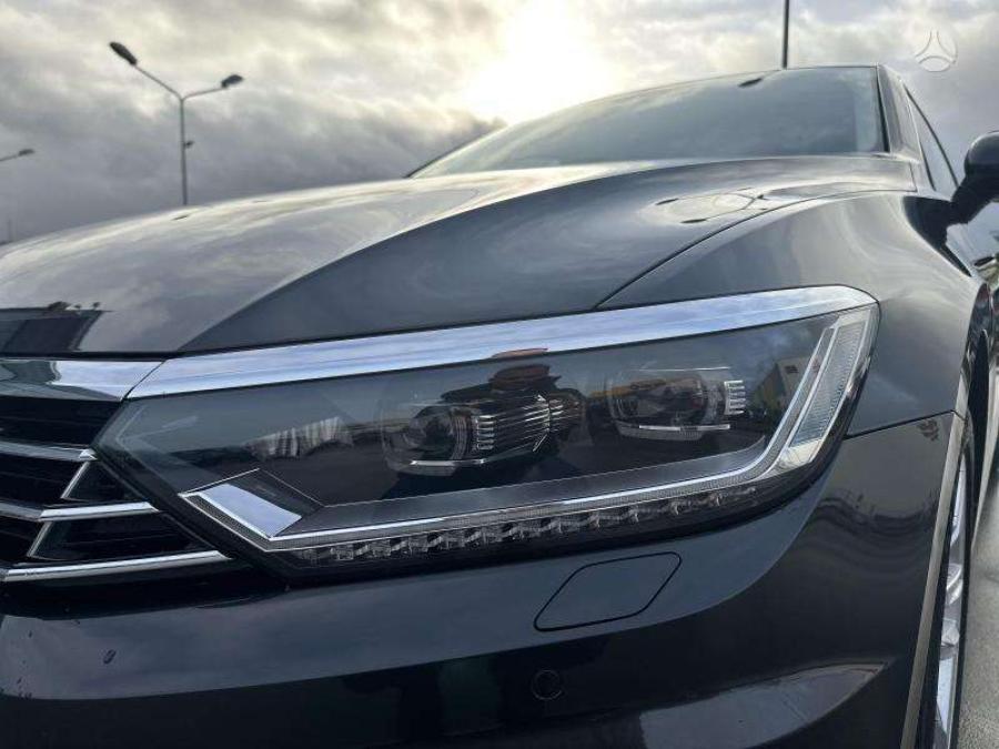 Pelēks Volkswagen Passat 2019 Viļņa, ar dzinēja tilpumu 1.40 L un nobraukumu 195 tūkst. km par 14300 €, foto 10 vietnē AUTOMOTO.COM.LV