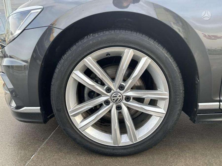 Pelēks Volkswagen Passat 2019 Viļņa, ar dzinēja tilpumu 1.40 L un nobraukumu 195 tūkst. km par 14300 €, foto 11 vietnē AUTOMOTO.COM.LV