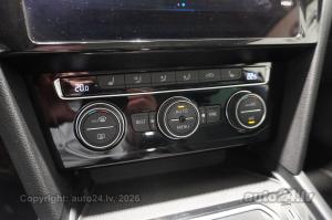 Pelēks Volkswagen Passat 2019 Tallina, ar dzinēja tilpumu 1.50 L un nobraukumu 129 tūkst. km par 17300 €, foto 23 vietnē AUTOMOTO.COM.LV